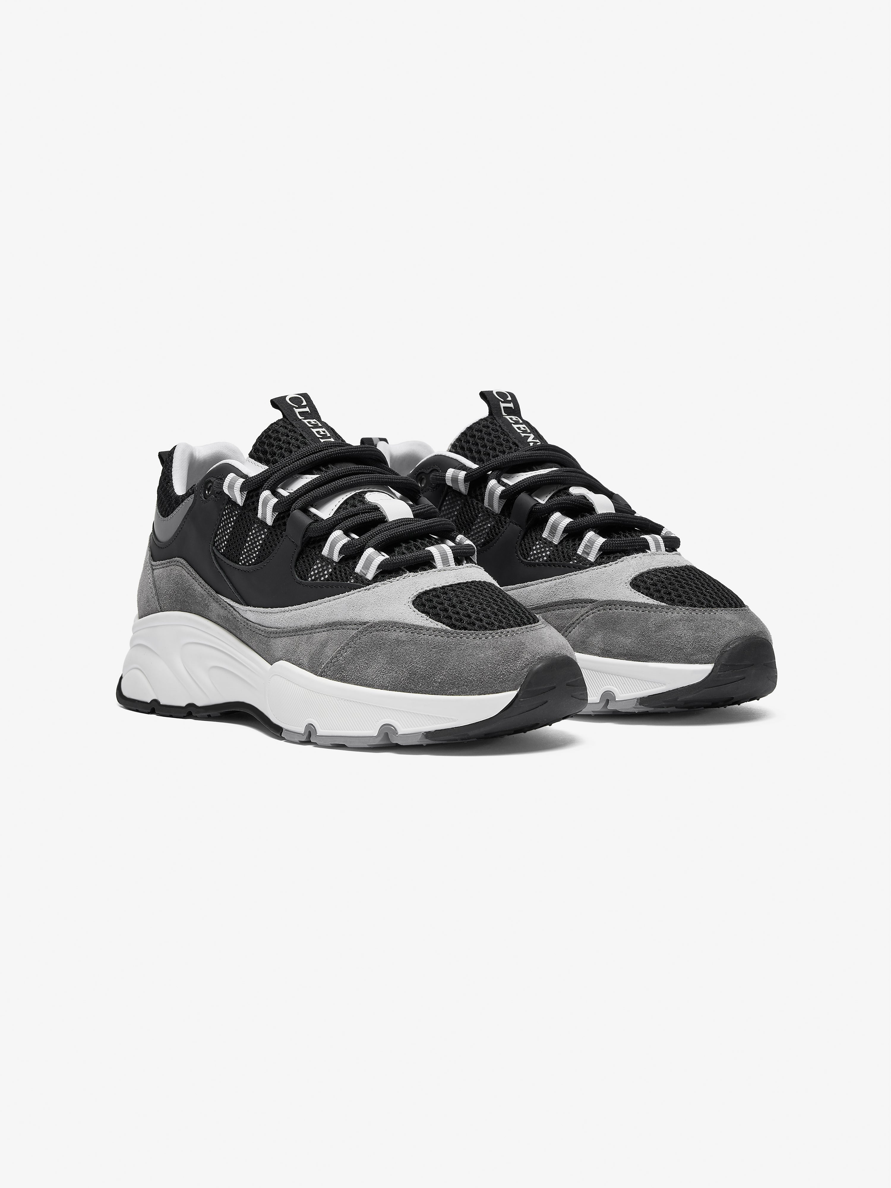 Luxor Trainer – Cleens